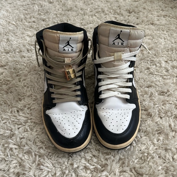 Jordan | Shoes | 208 Vintage Cdp Countdown Pack Jordan Hi Og Black ...